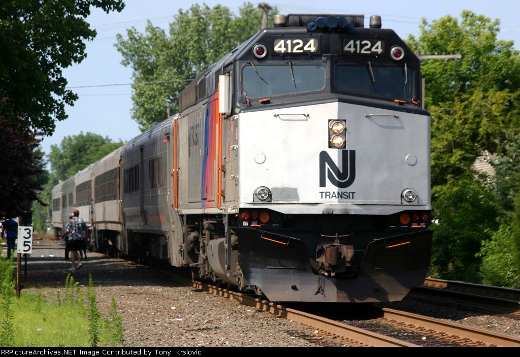 NJT 4124 Fourth of July